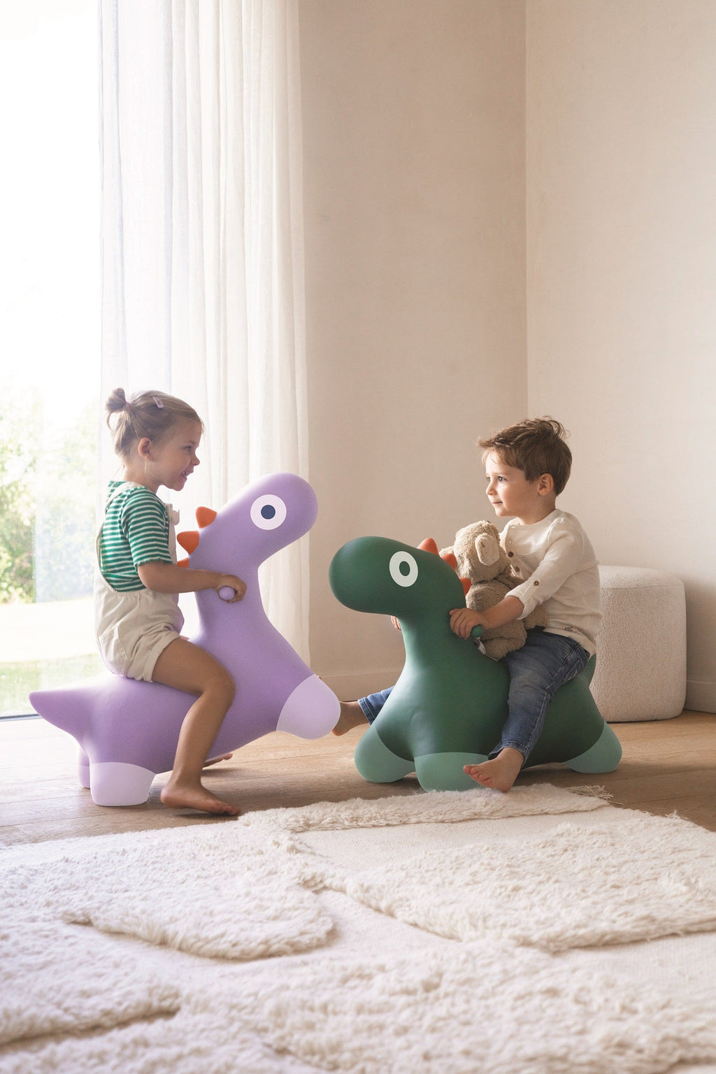 Inflatables & Balls – Cozykids.gr